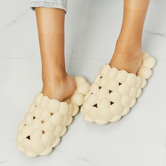 Shoes | Comfy Summer Bubbly Slides | Poshmark